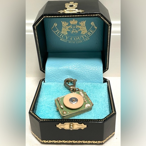 Juicy Couture | Jewelry | Nwt Rare Juicy Record Player Vinyl 205 ...